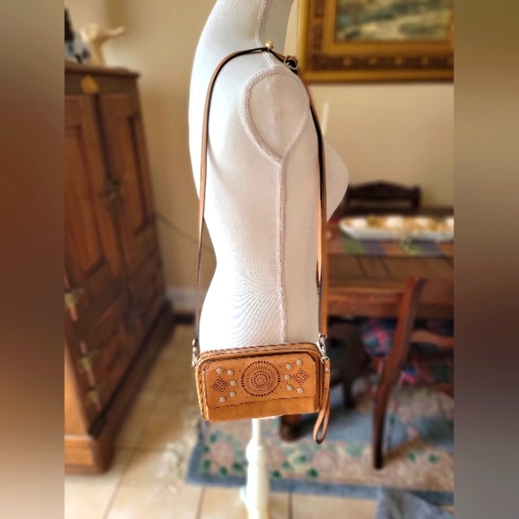 San & Hadley | Bags | Sam Hadley Crossbody Bag | Poshmark